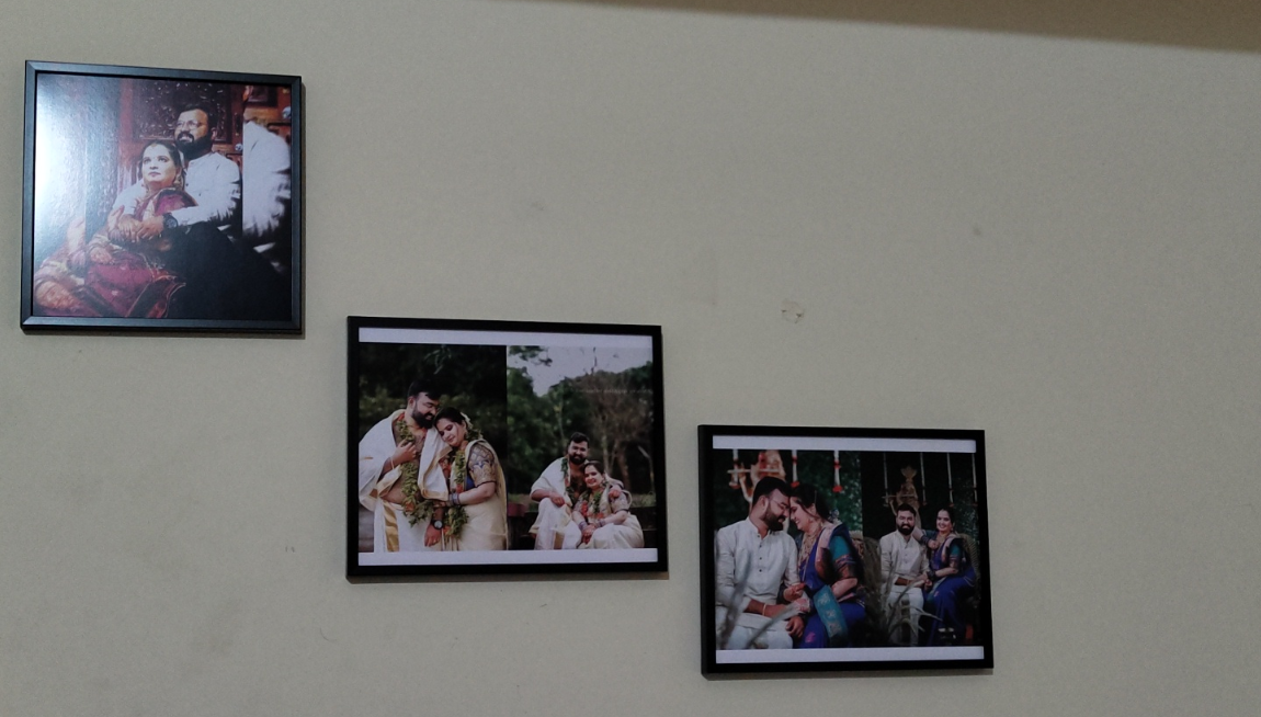 Custom Photo Frames Online: Fast Delivery across India - Frameley
